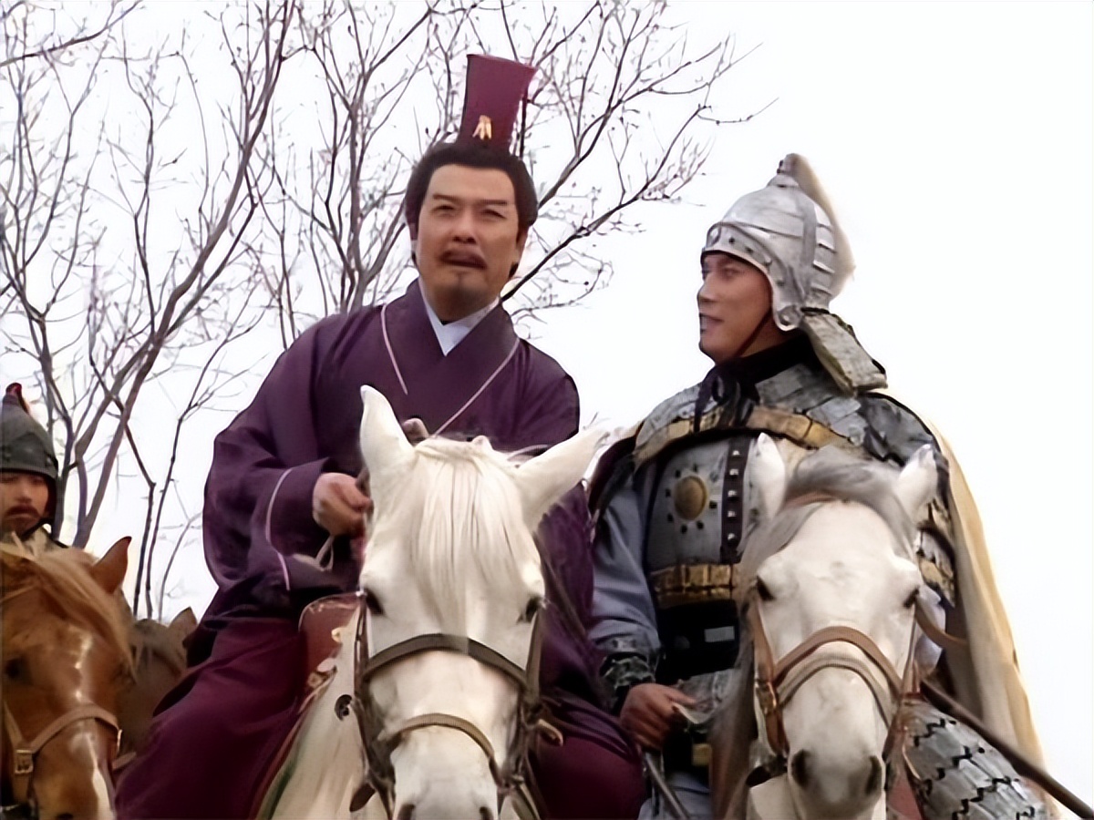 The relationship between Zhao Yun and Liu Bei is comparable to a close ...