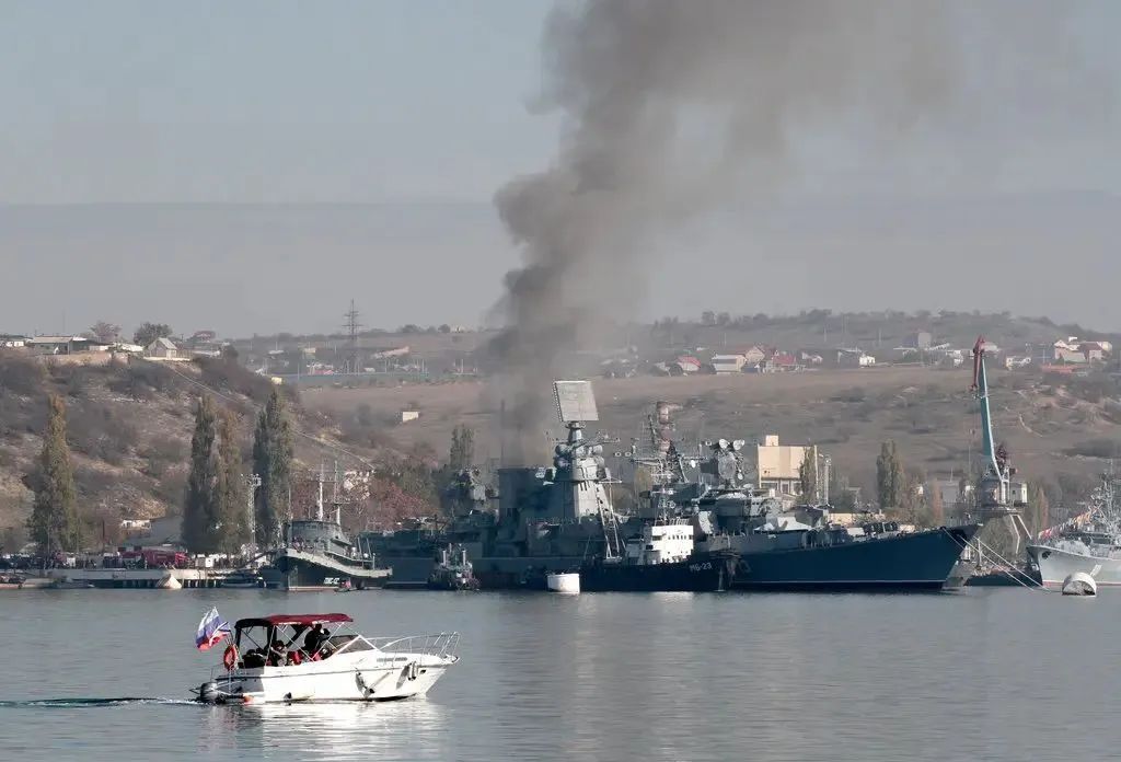 The army was defeated like a mountain! The port of Odessa was bombed ...