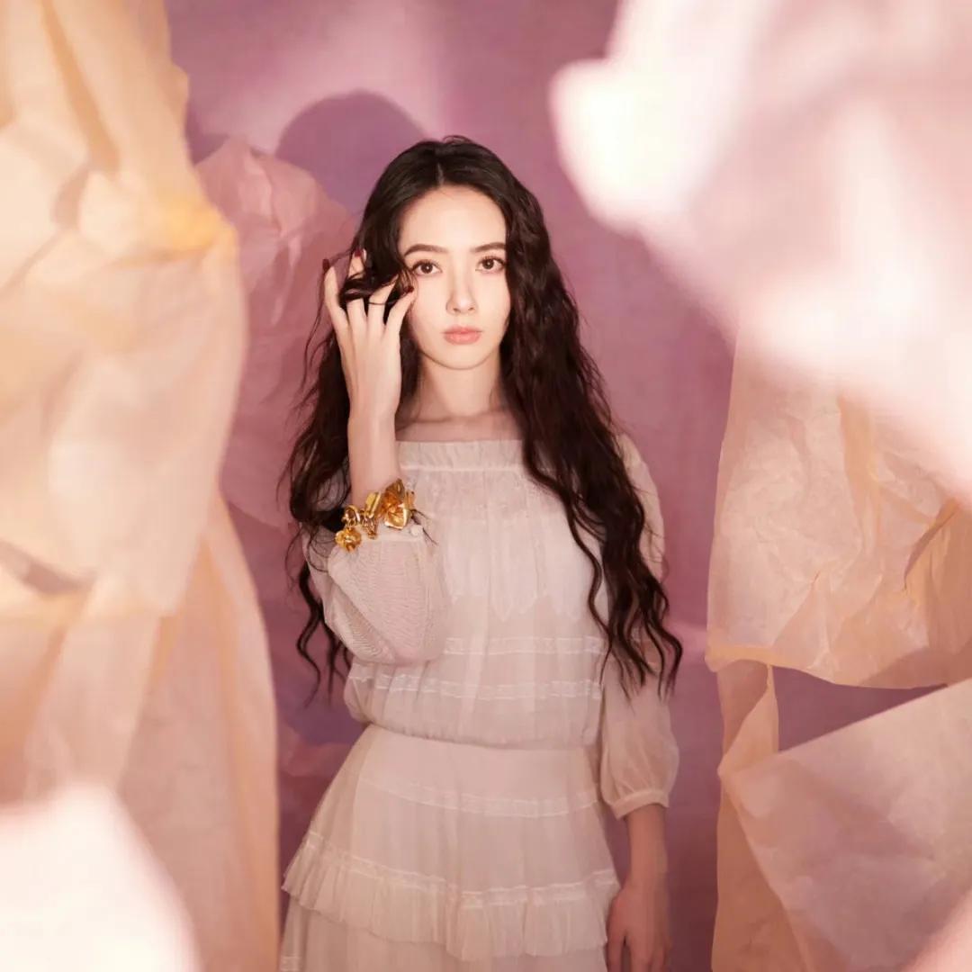 Yang Mi, Liu Shishi, Qin Lan, Zhou Ye, Guo Biting, Chen Duling, Cai ...