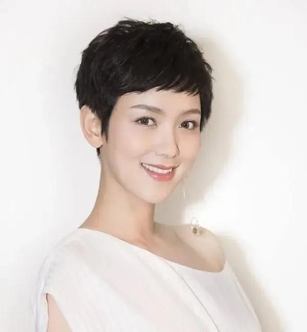 Yi Yang Qianxi Gu Ailing, Wang Xiaofei Big S, Wang Hedi Zhou Ye, Hawick ...