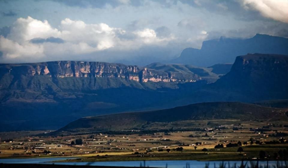 Lesotho literature is a weapon to attack the enemy and an antidote to ...