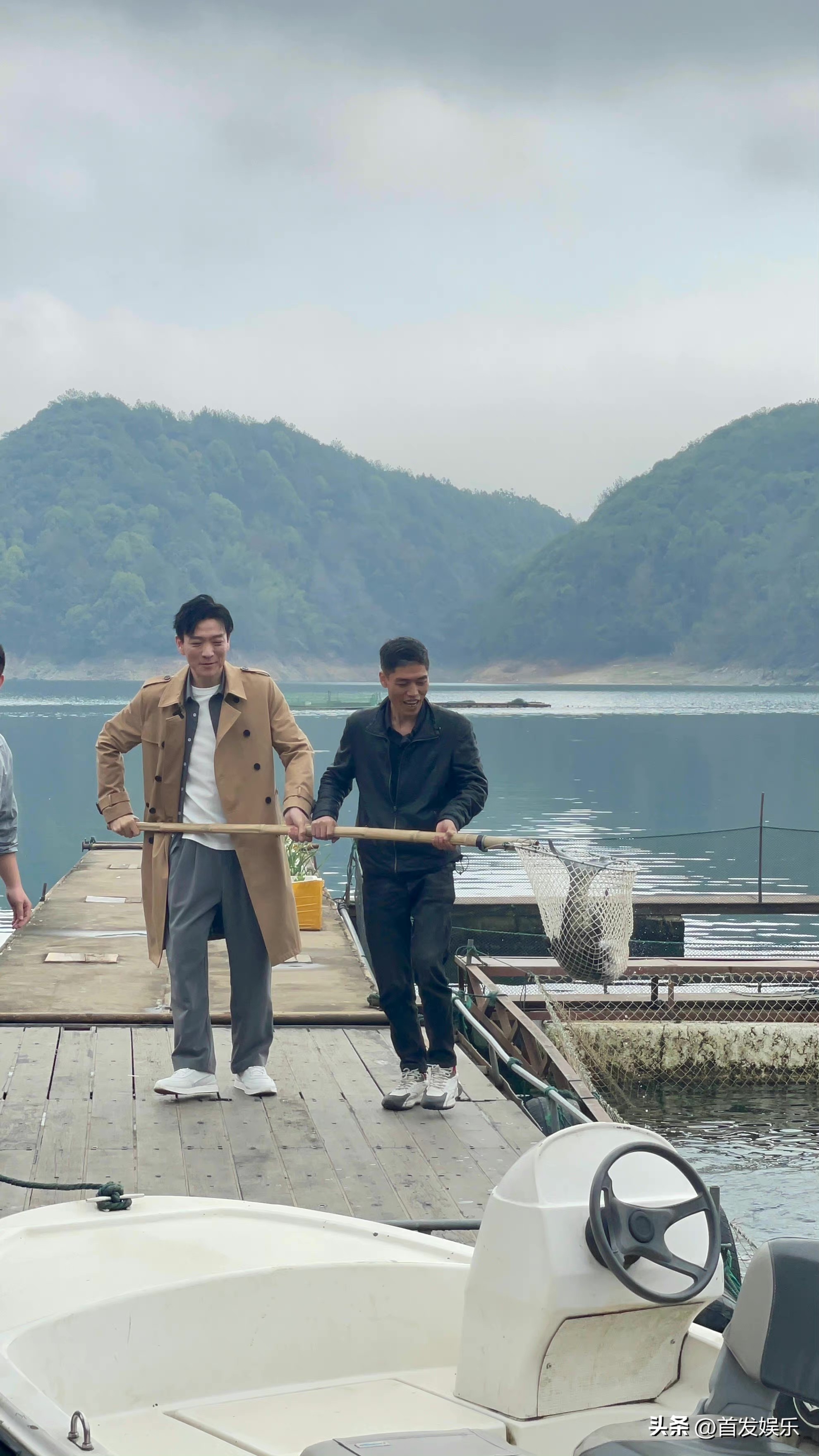 Lao Mo appeared in Qiandao Lake, unexpectedly he really went to catch ...