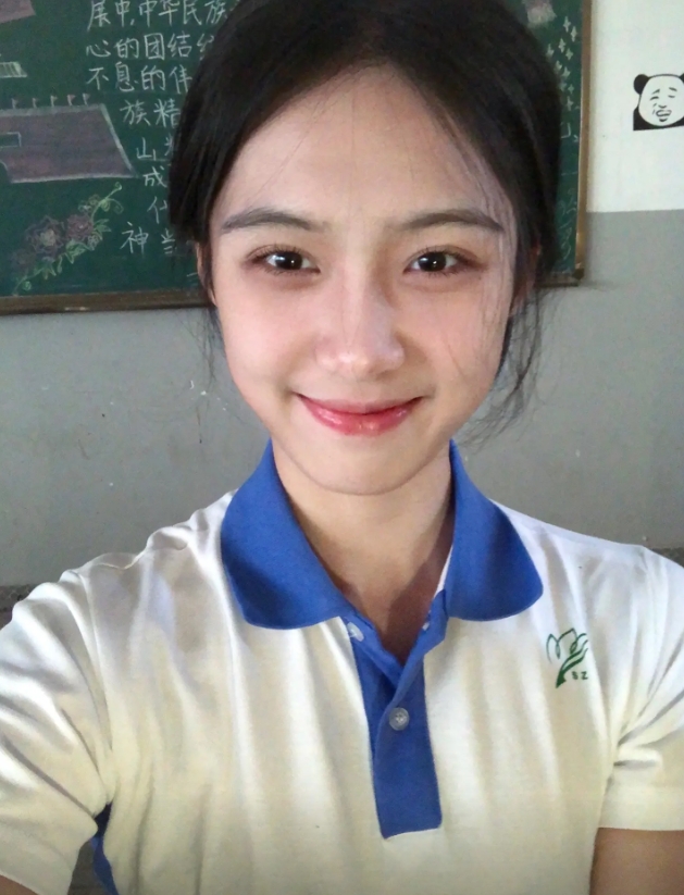 So beautiful! The first goddess of the women's basketball team with a ...