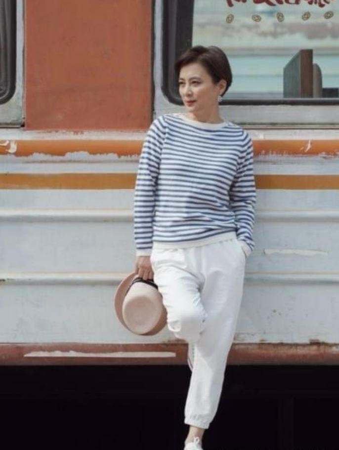 Li Lingyu's mixed-race son turned out to be him, he is 190 tall and ...