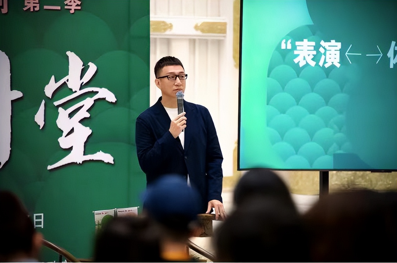 Wang Jundi pinpointed Sun Honglei's birthday celebration, which rarely ...