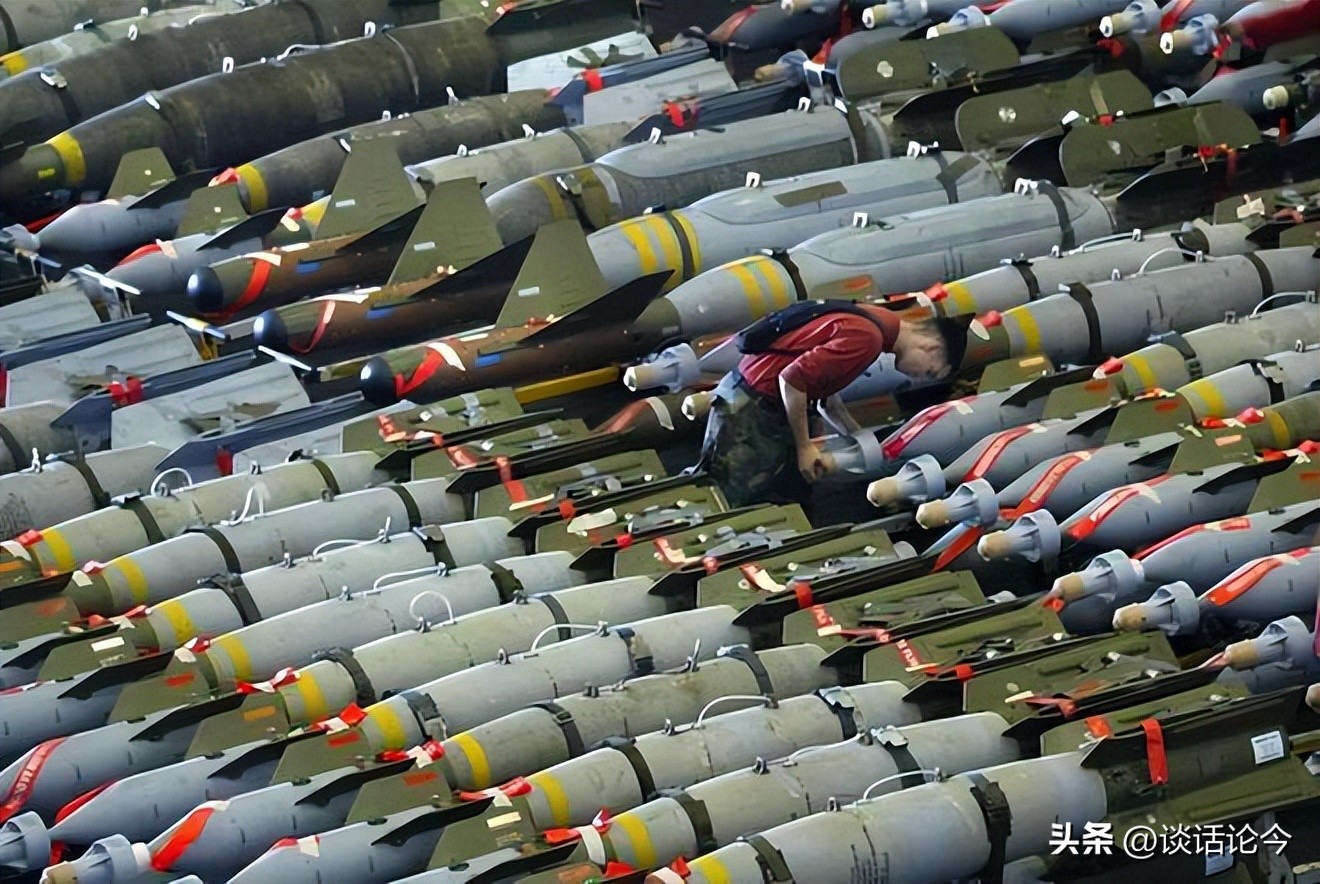 24 missiles killed the aircraft carrier in seconds! The combination of ...