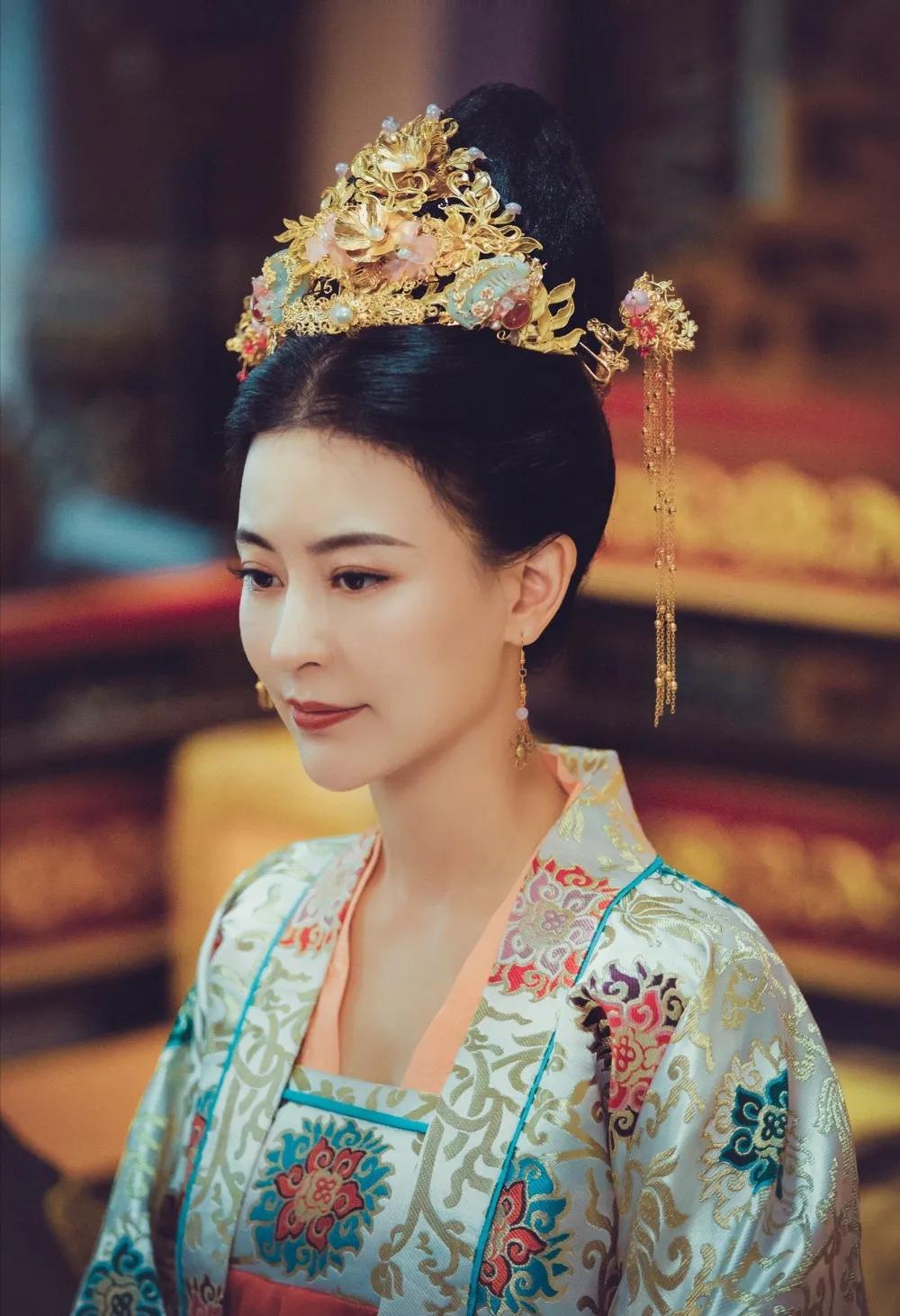 Zhang Jingtong's beautiful pictures - iMedia