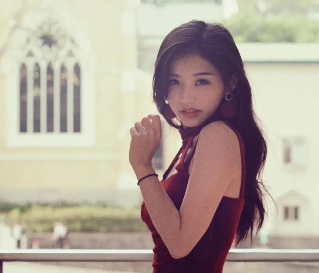 Gao Wenjun, the third runner-up of Miss Asia 2020 - iNEWS