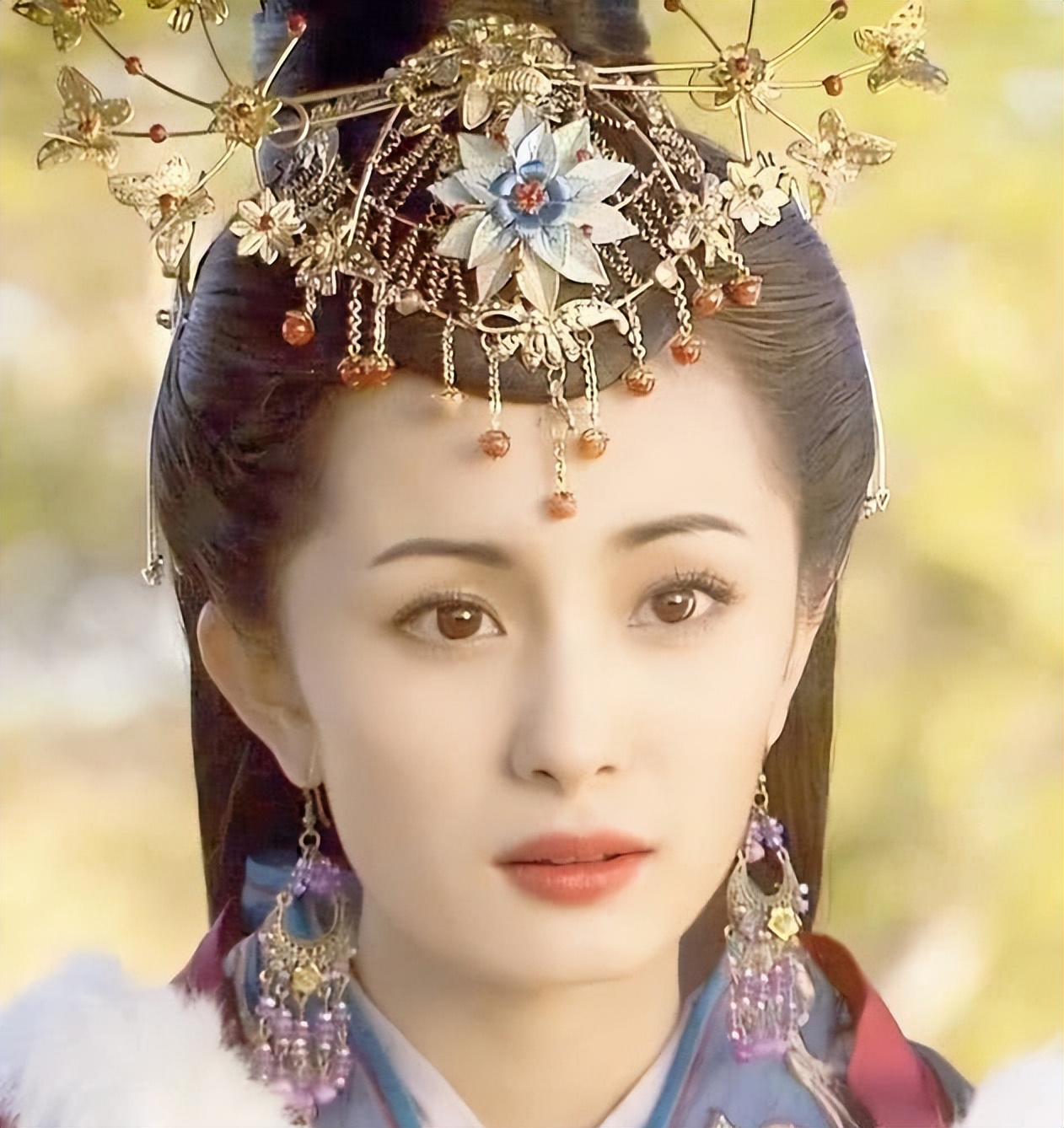 Little Princess VS Big Queen—Yang Mi - iMedia