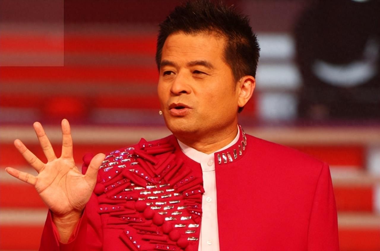 畢福劍和老婆練習書法？二人配合默契有夫妻相，二婚老婆身份曝光 - 頭條匯