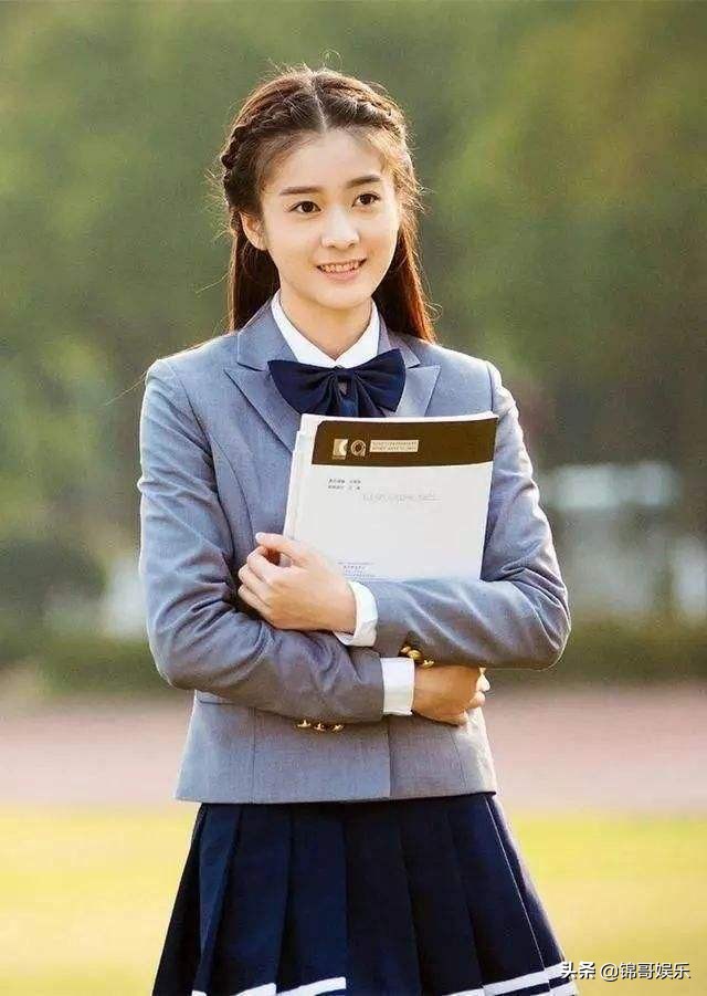 Who is the most beautiful star in school uniform?Shen Yue is pure, Zhao ...