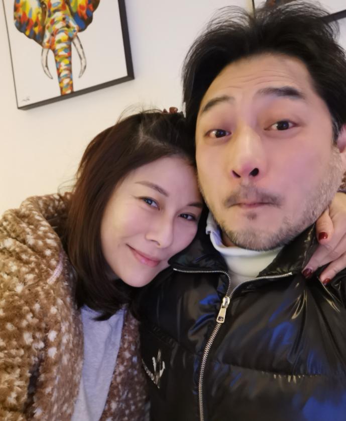 Li Shuxian celebrates birthday with her husband!The 45-year-old ...