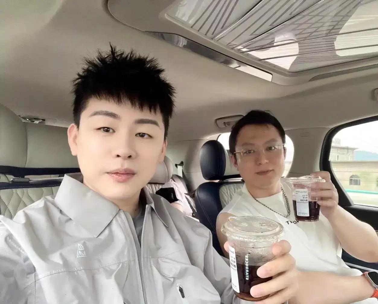 The paparazzi broke the news about Hu Yanbin's new love affair, and the two sides responded with ...