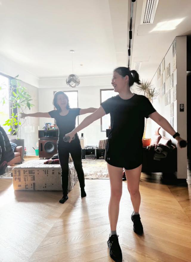 Mei Ting and Liu Lin are working out together. They are good girls with ...