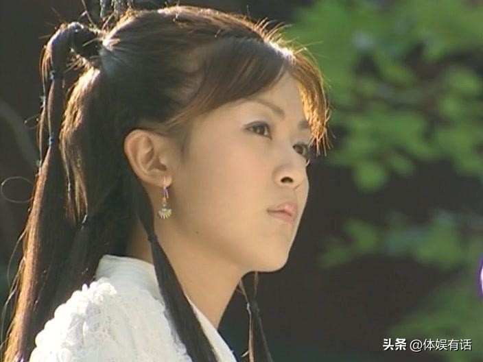 Who said that a tall nose makes a beauty? These 9 actresses with small ...