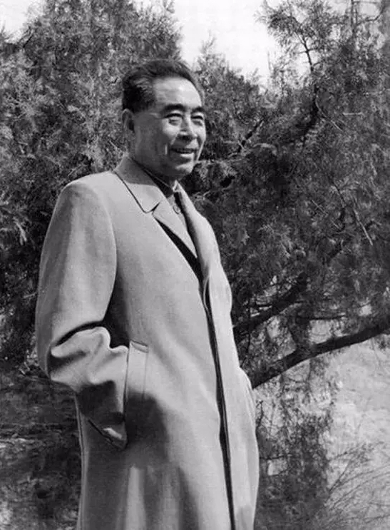 In the 1950s, Zhou Enlai and Zhu De played against each other on a ...