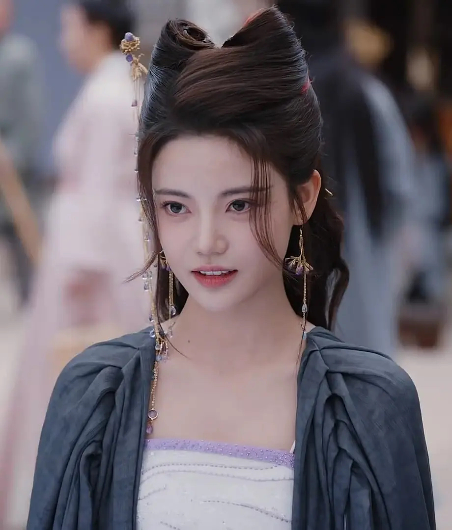 "Till The End Of The Moon" Sun Zhenni gave her first screen kiss, and the vixen and the young ...