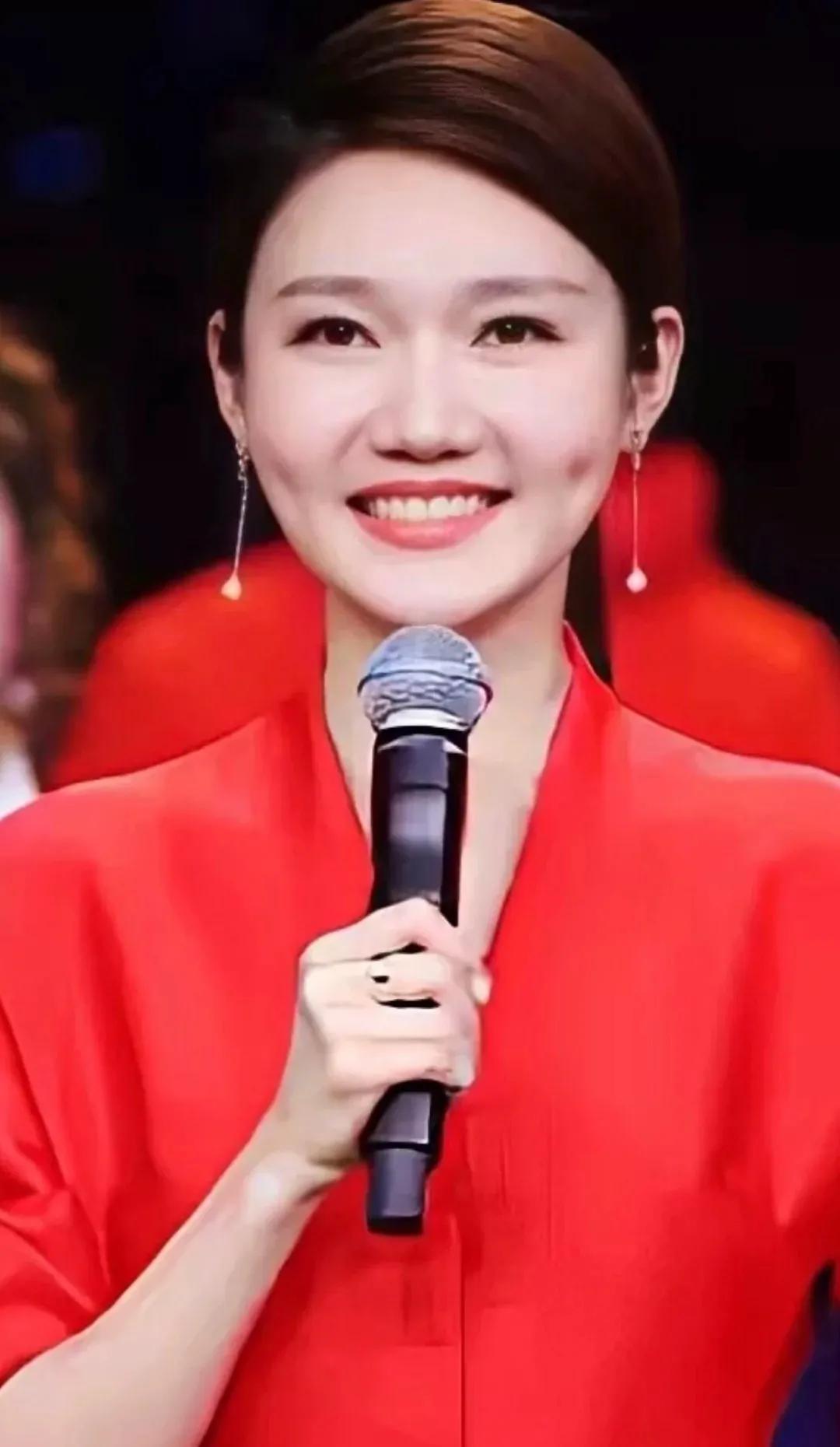 Li Sisi, Zhou Tao, Dong Qing, Li Hong, Zhu Xun, Fang Qiong, Liu Yan and ...