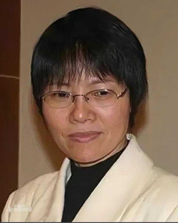 Nie Weiping, a chess master, once cheated on her marriage and caused a ...