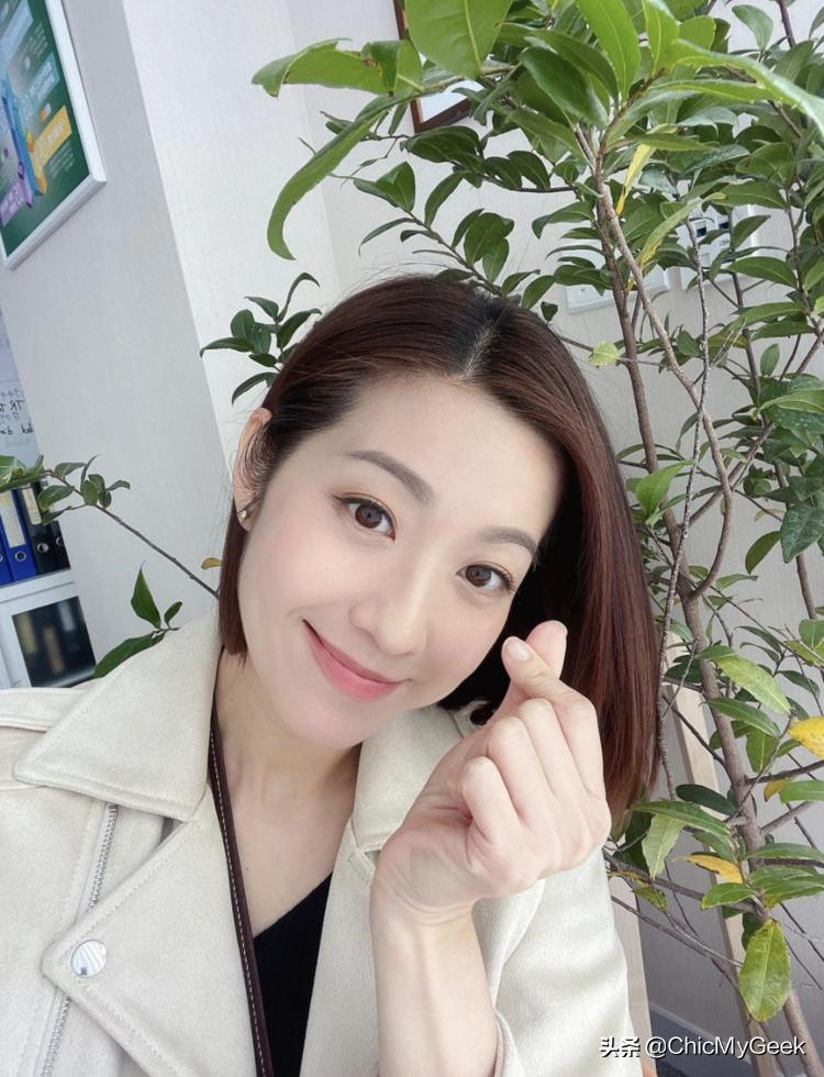 Chen Ziyao wins the Best Supporting Actress Award and weeps with ...