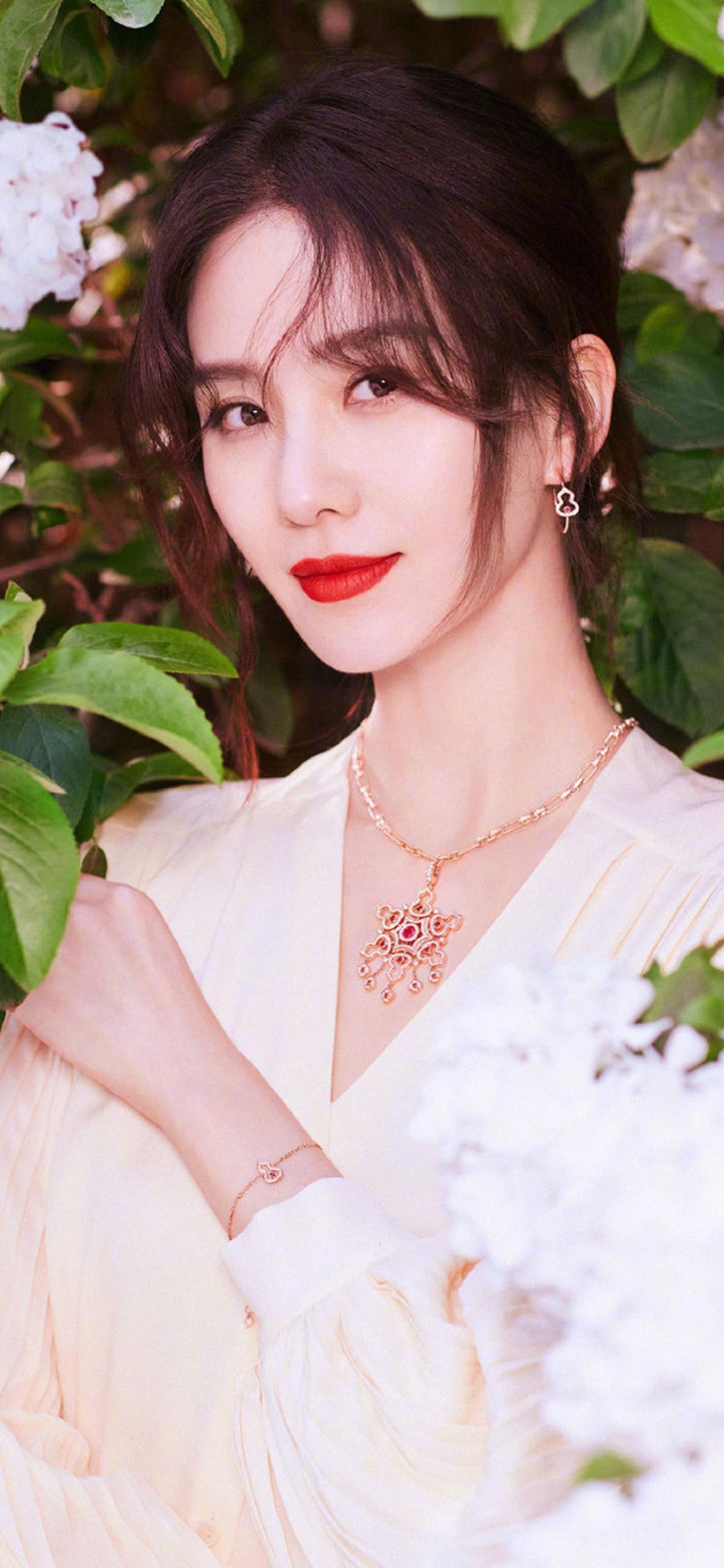 Cecilia Liu - the beauty of a slender figure - iMedia