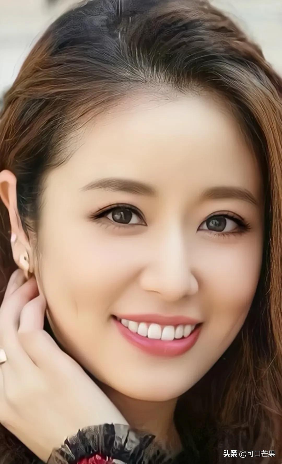 Beautiful goddess Ruby Lin - iNEWS