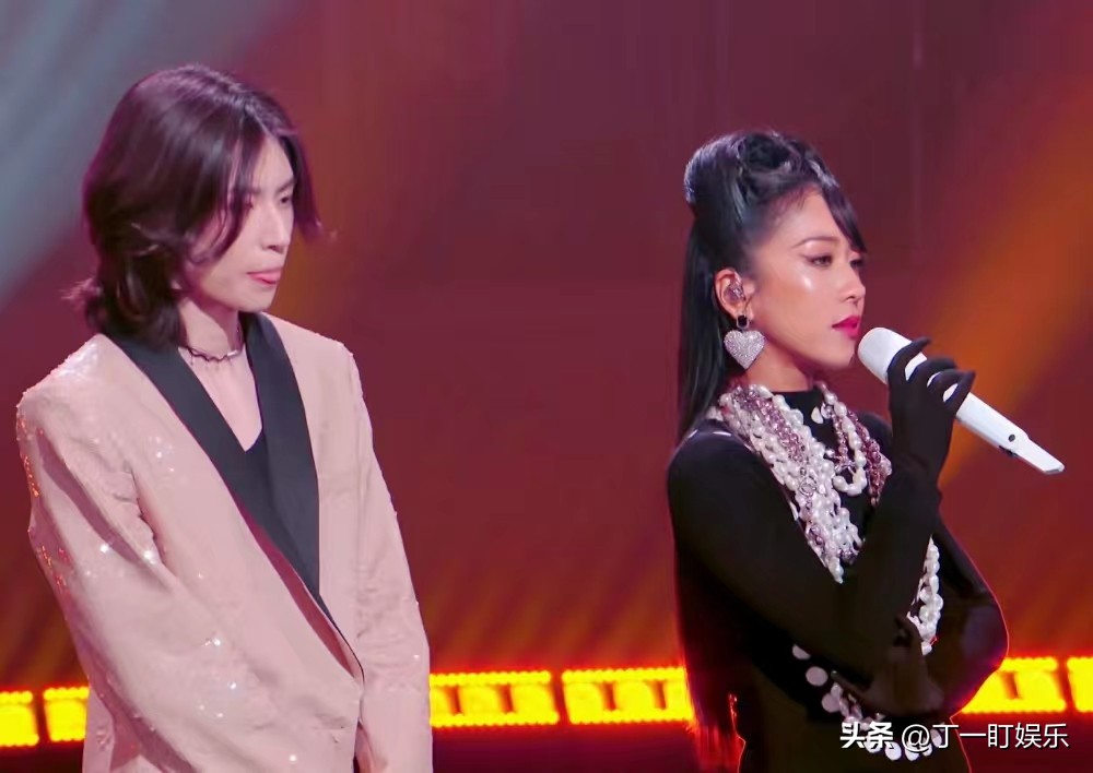 "Tianci 4" music critic said Joey Yung was artificial, Hu Yanbin ...