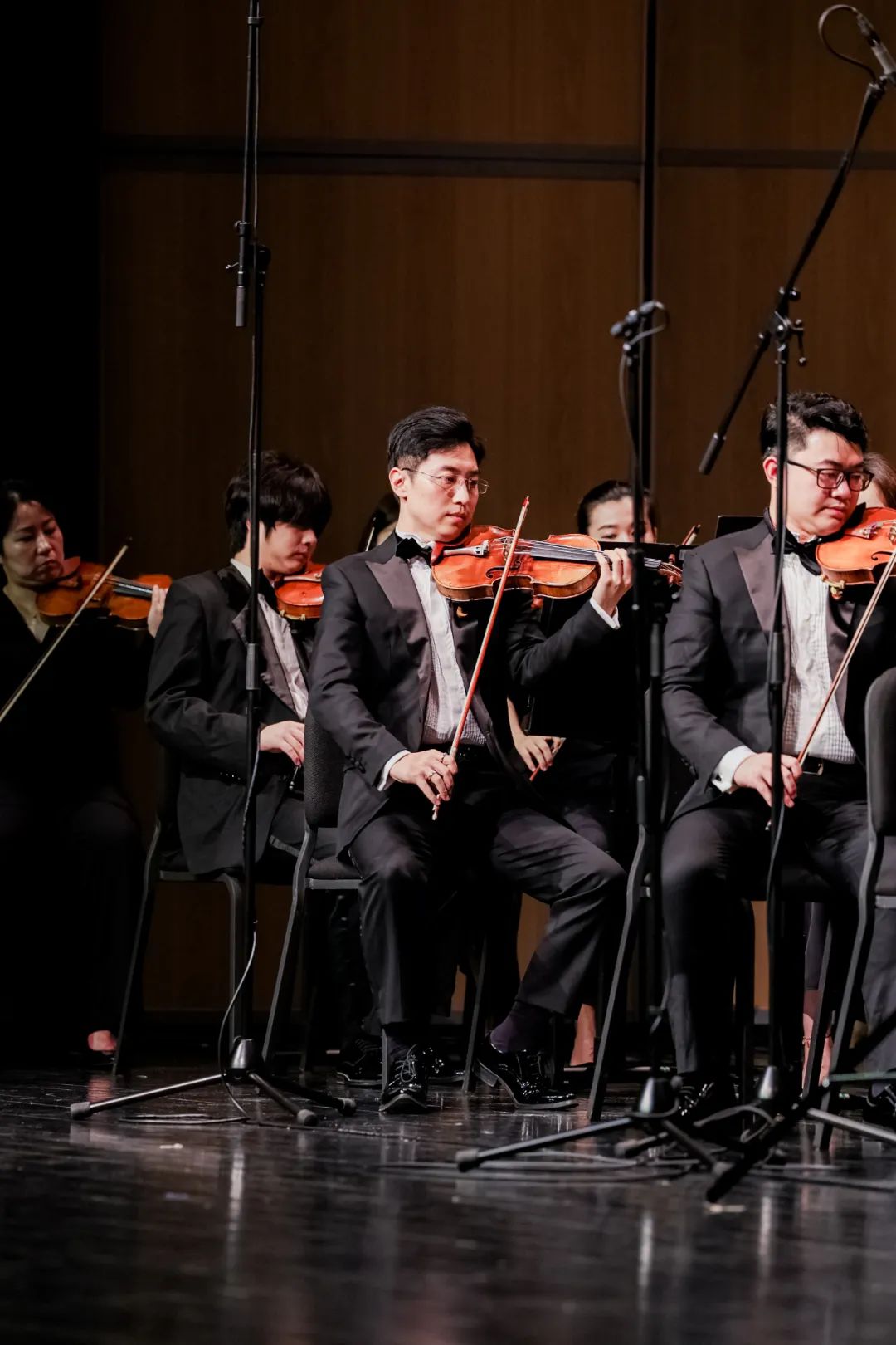 The melodious sound of music accompanies Suichang, the music here is ...