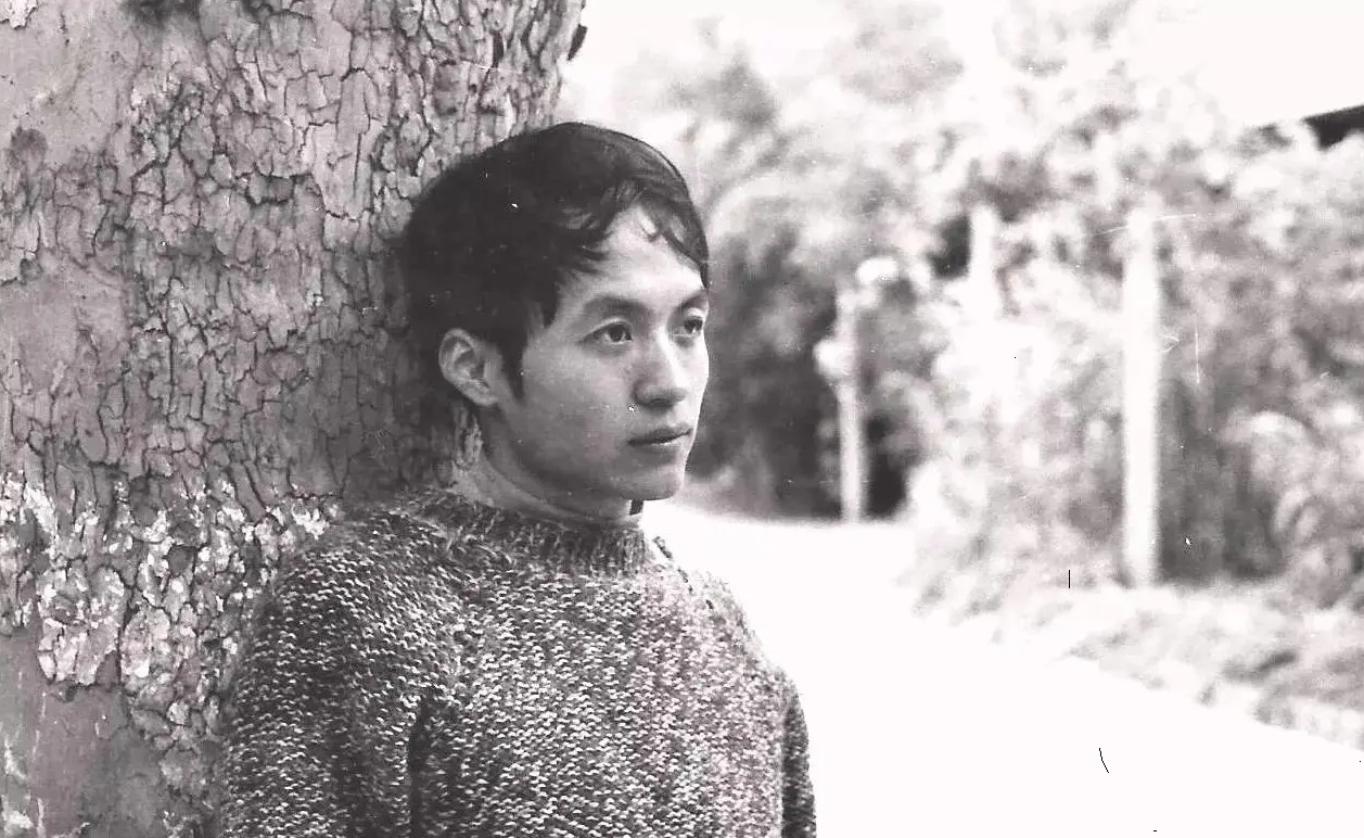 The representative of the Misty Poetry School, a genius poet, Gu Cheng ...