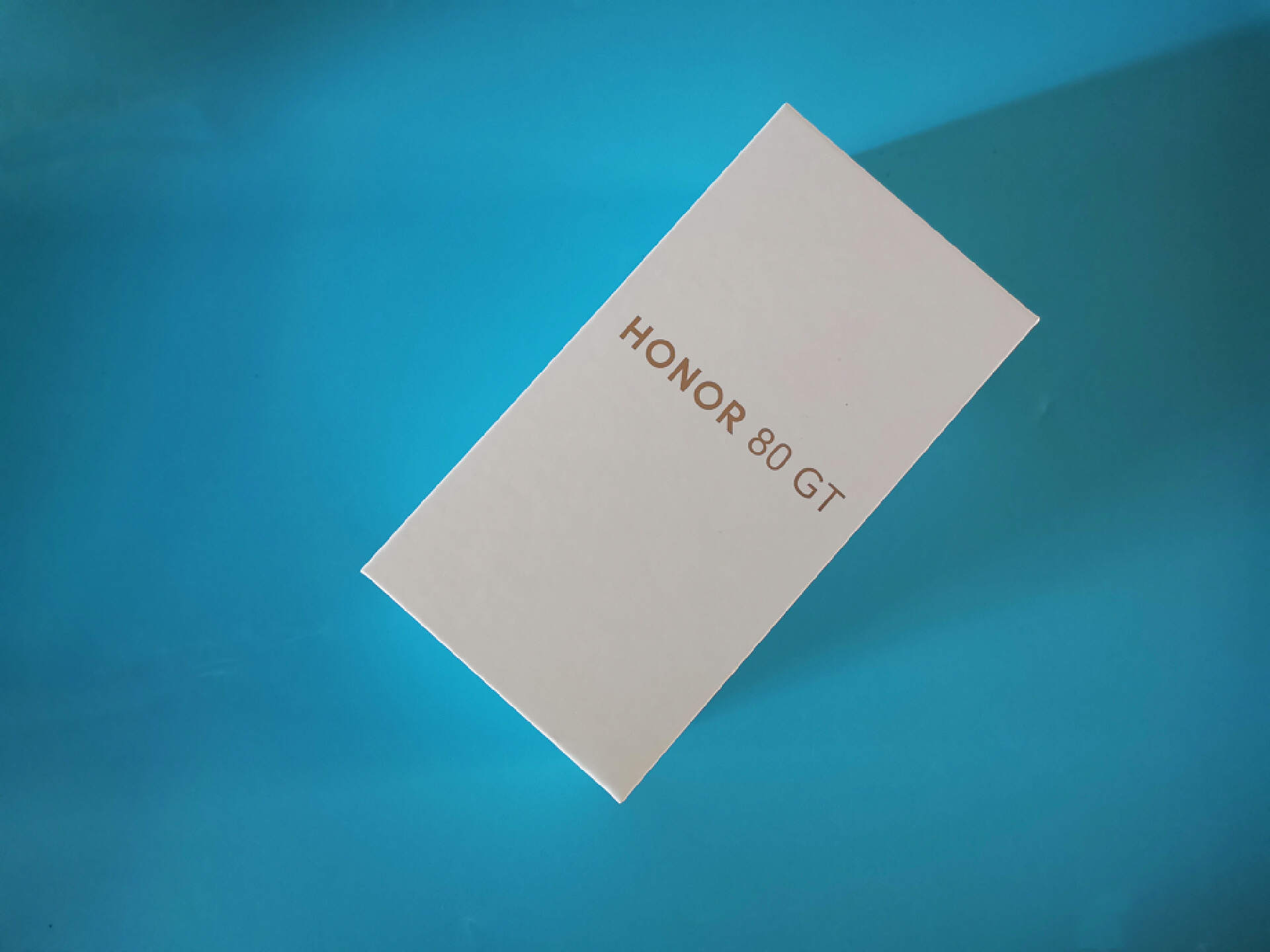 It can be called the best mobile phone in the Honor digital series, the absolute value of the ...