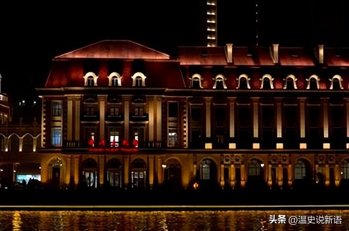 Crosstalk actor Cao Yunjin makes a brilliant comeback with a successful ...