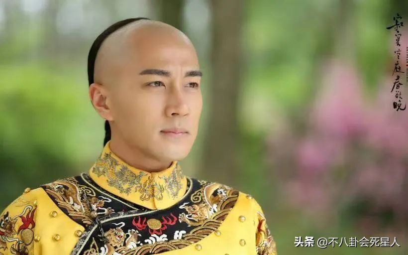 It is also playing Kangxi, and watching Luo Jin, Hawick Lau and Chen ...