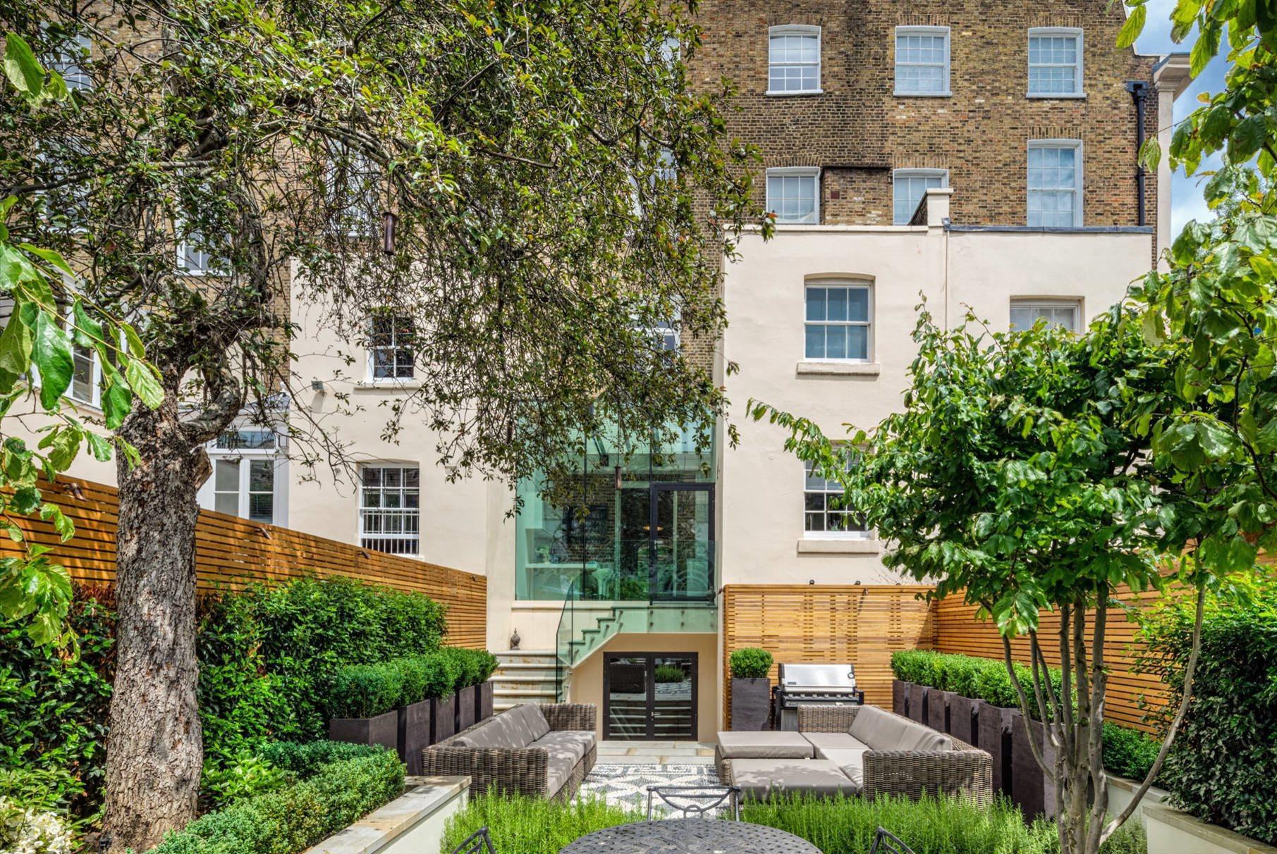 How to design a ground floor with a courtyard? - iNEWS
