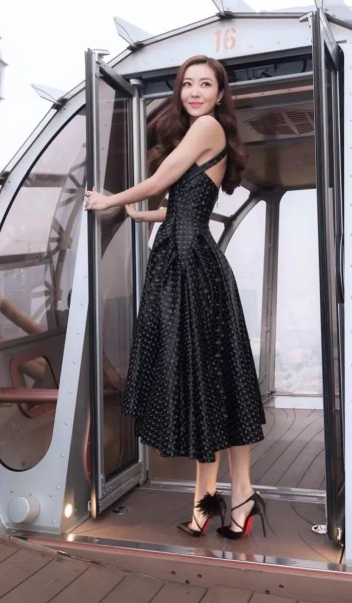 The beautiful and charming Xiong Dailin - iNEWS