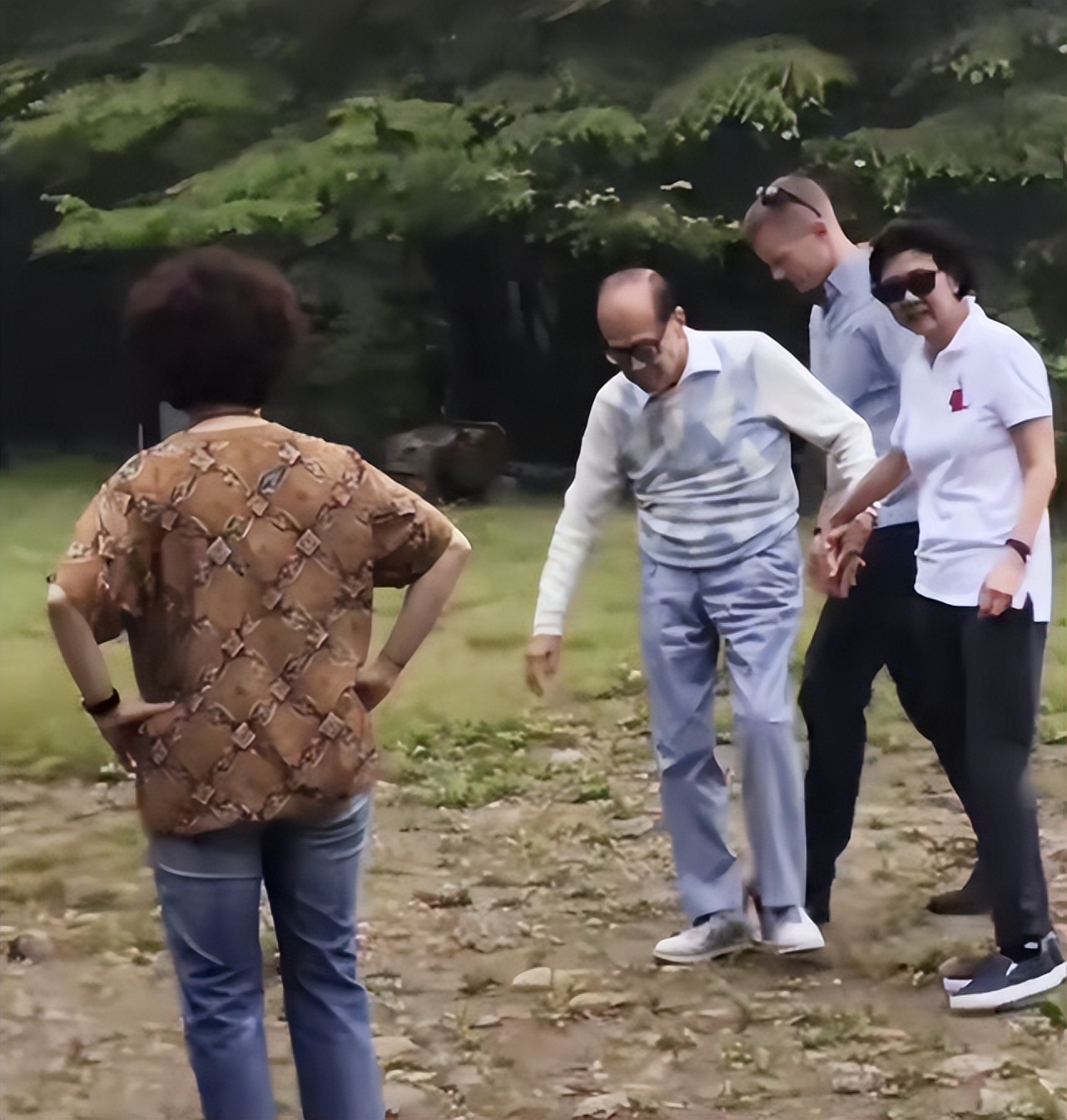 Li Ka-shing is dating his girlfriend! At 94 years old, he is very old ...