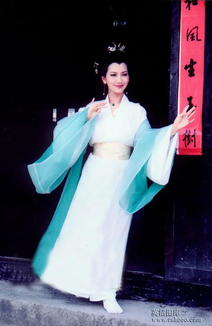 Zhao Yazhi: Bai Suzhen at the foot of Qingcheng Mountain, amazing and ...