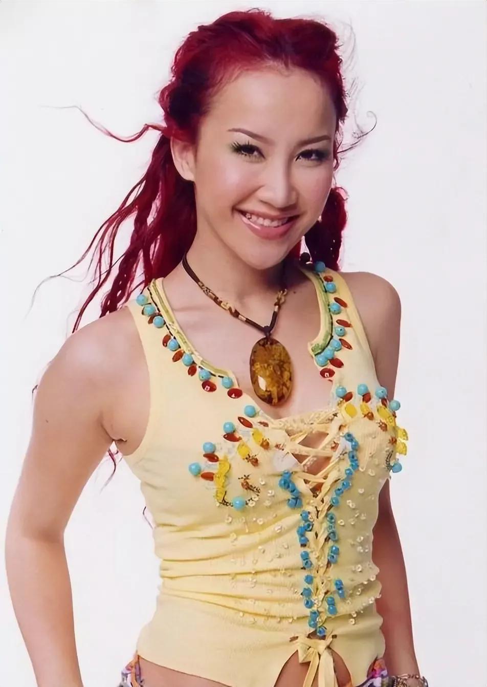 The pursuit of a generation of singer Coco Lee: reaching the pinnacle ...