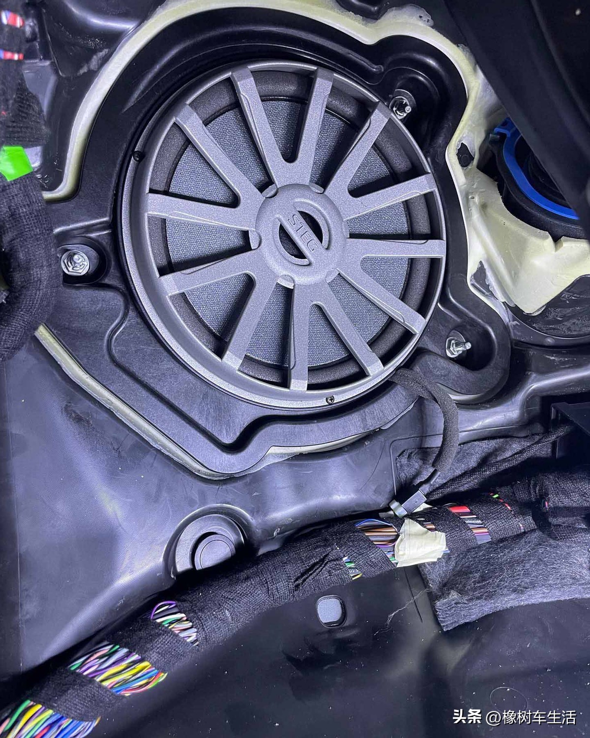 Turkey's Mercedes-Benz W206 upgrades the Italian STEG special car horn, the one that fits is the ...