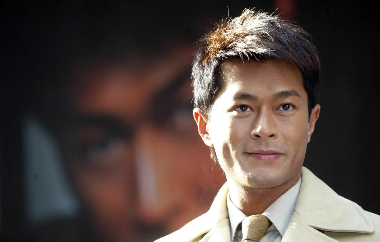 The two most handsome male stars in China - iNEWS