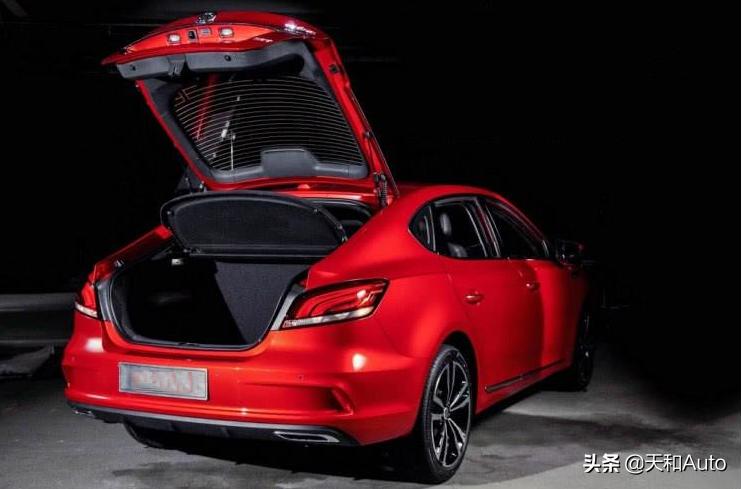 Hatchback, fastback, what is the difference between these two types of ...