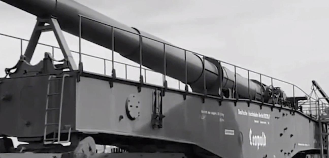 The first cannon in history, is the Gustav train cannon useful?What was ...