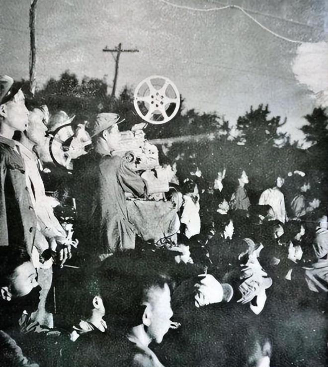 Remember the open-air movies back then? - iNEWS