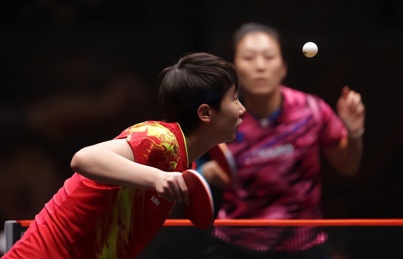not easy!Wang Manyu defeated Han Ying in the first round of the World ...