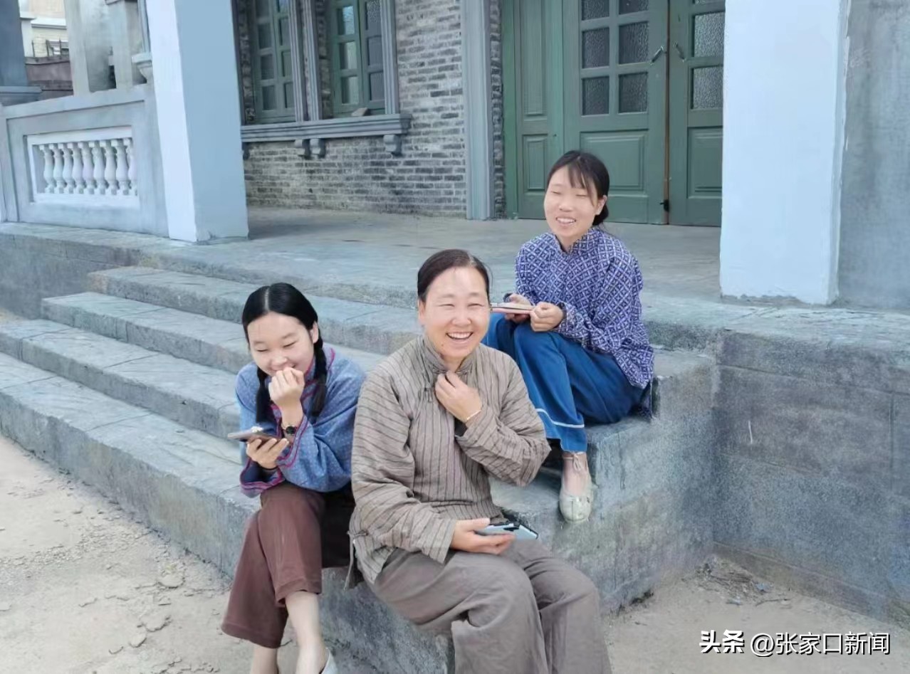 Li Yan: Addicted to "actors" at home - iNEWS