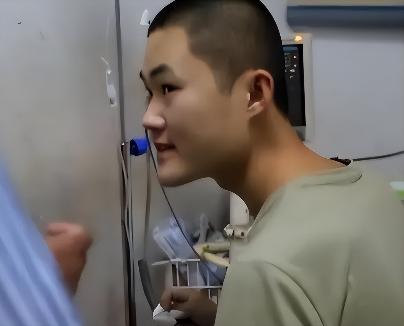 In 2021, Li Hongda drank paraquat on the 11th day and was able to eat ...