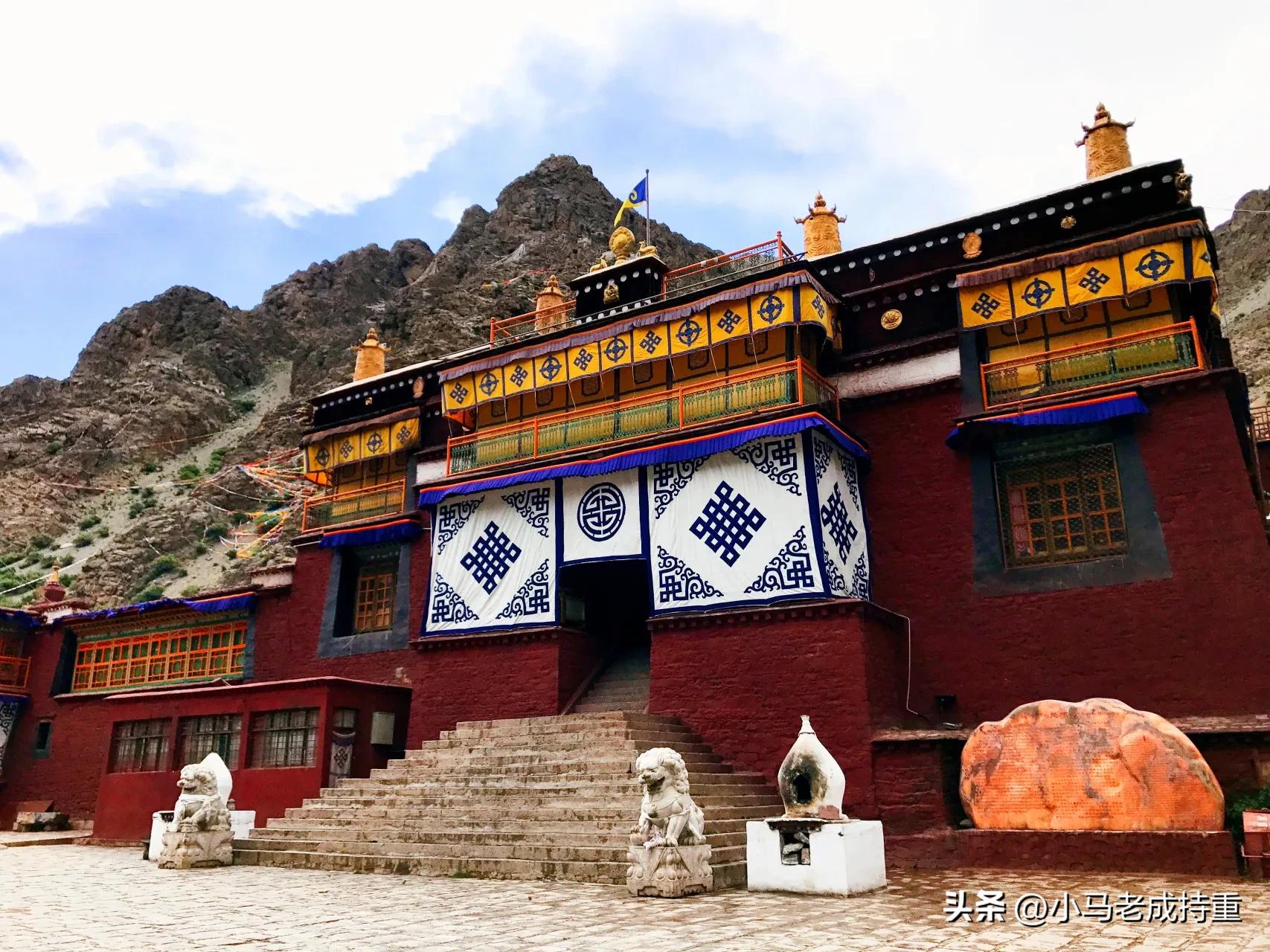 How many branches does the Kagyu sect of Tibetan Buddhism have? - iNEWS