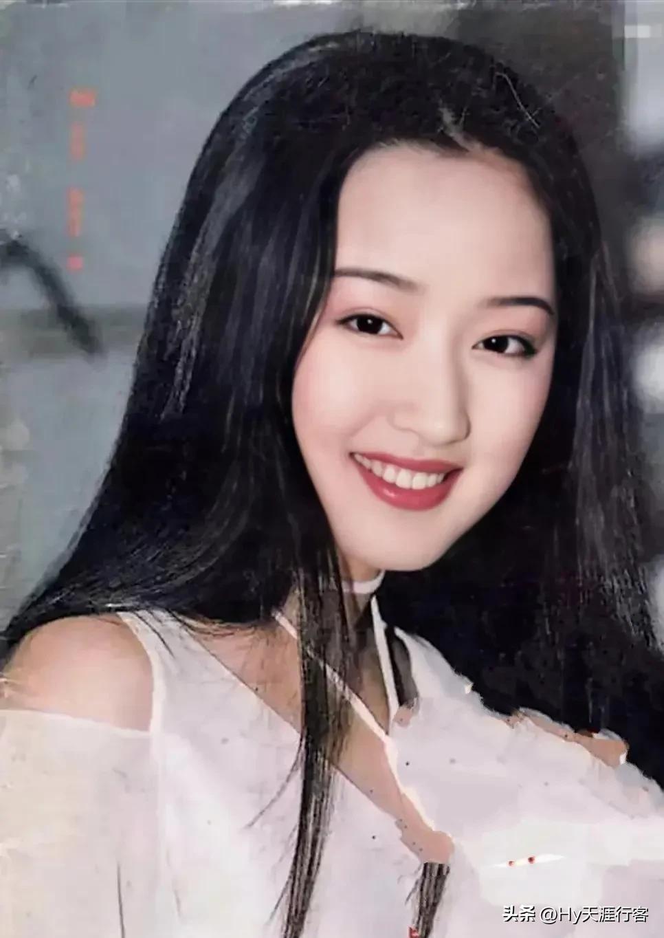 Reminiscing about the sweet song Yang Yuying in the 90s: a legend of beauty and talent - iMedia