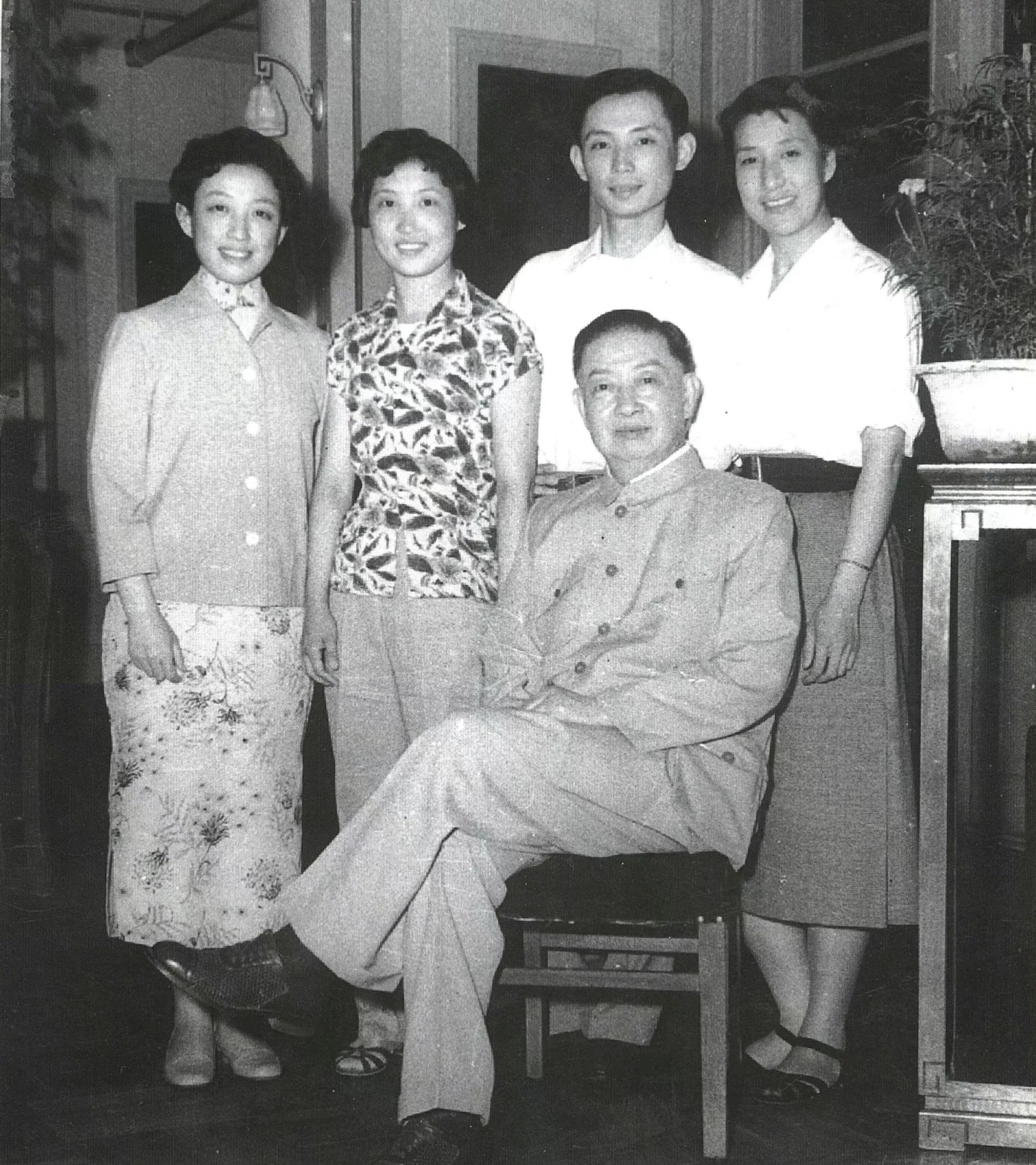 There was Mei Lanfang in the front, and Li Yugang in the back - iNEWS