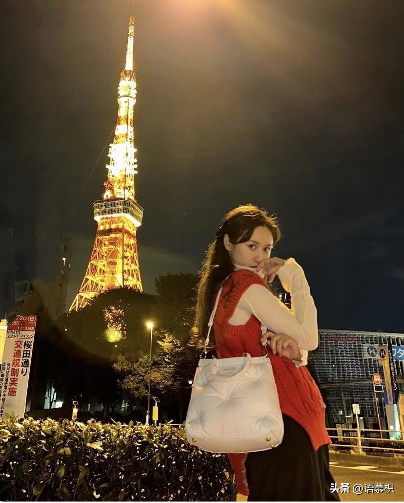 Wu Shanru is 7 months pregnant, and her figure is still quite slender ...