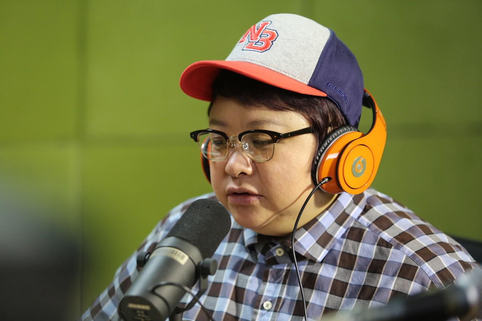 51-year-old Han Hong: All good deeds are just for show? - iNEWS